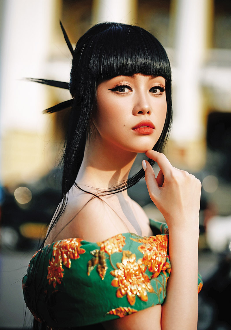 Siêu mẫu Jessica Minh Anh: Muốn thế giới thấy một Việt Nam ổn định, bản ...