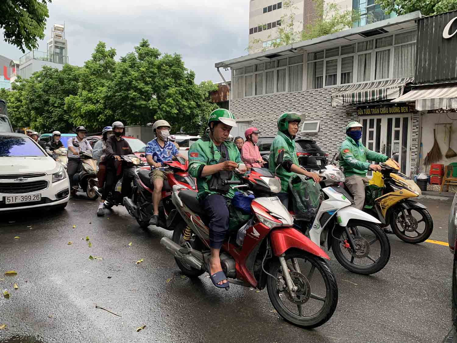TP.HCM muốn chuyển 80% xe máy công nghệ sang xe điện trong vòng 2 năm