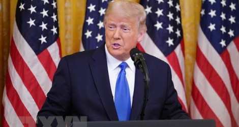 Tổng thống Mỹ Donald Trump và phu nhân nhiễm virus SARS-CoV-2