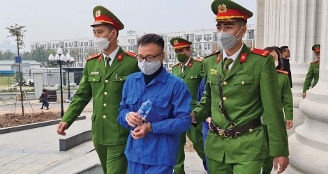 Xét xử nhóm “siêu lừa” Nguyễn Thị Hà Thành