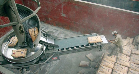 Xuất khẩu xi măng, clinker khó hơn vì hàng rào bảo hộ