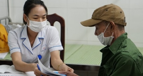 Ngăn thanh toán trùng bảo hiểm y tế với thuốc hỗ trợ miễn phí