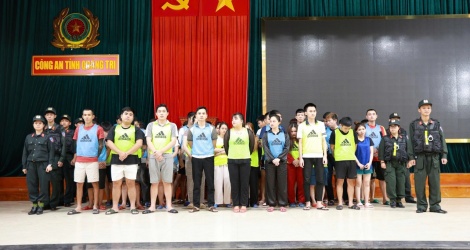 Bóc gỡ đường dây tổ chức đánh bạc xuyên biên giới