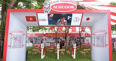 Acecook Việt Nam mang thông điệp kỷ niệm 30 năm “Cook Happiness through ...