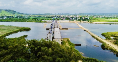 Vì sao vốn dự án kè, tôn tạo cảnh quan Nam sông Trà Khúc tăng thêm 180 tỷ?