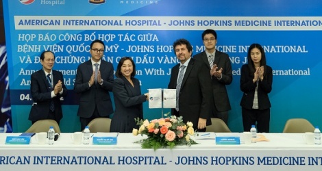 Bệnh viện Quốc tế Mỹ tiếp tục hợp tác với Johns Hopkins Medicine International